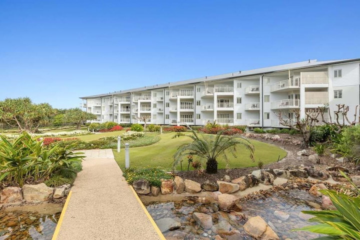 The Pool Resort Kingscliff - One Bedroom (4104) With Ocean Views - Holiday Management Co. - Gold Coast