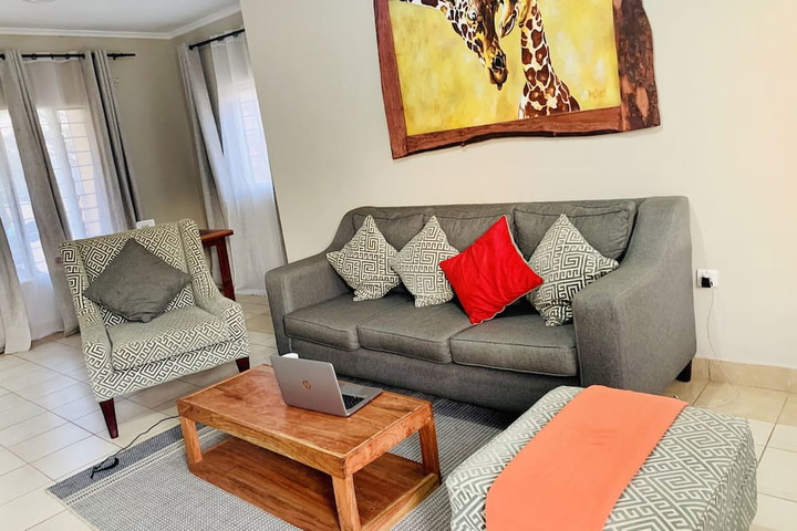 Safe & Secured Villas, Great Location, Suitable For Business, Family Or Leisure. - Lusaka
