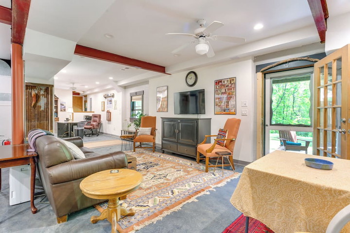 Jasper Apartment W/ Patio & Creek Access - Jasper, GA