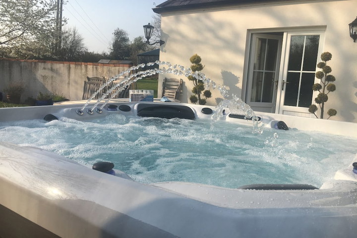 With Options For Hot Tub, Barbecue/pizza Barn And Fire Brazier. - Northern Ireland