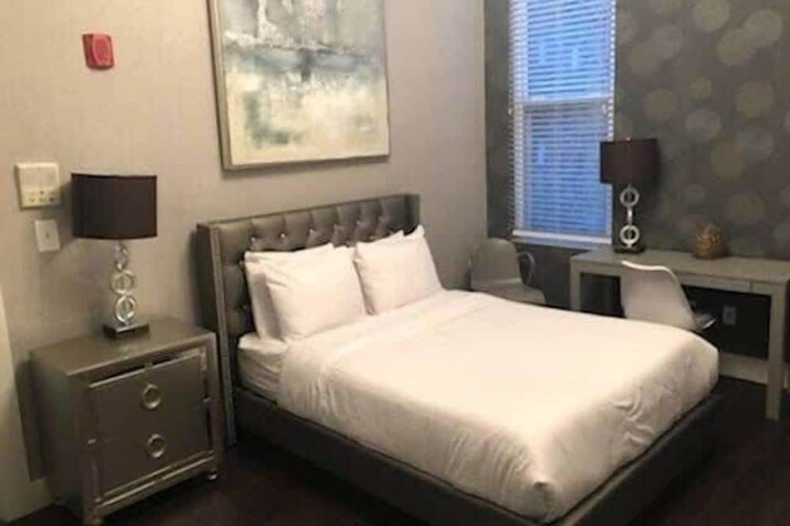Studio Awaits Your Next Stay! - New England Aquarium, Boston