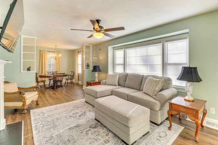 Walk To Chowan University: Dog-friendly Retreat - Murfreesboro, NC