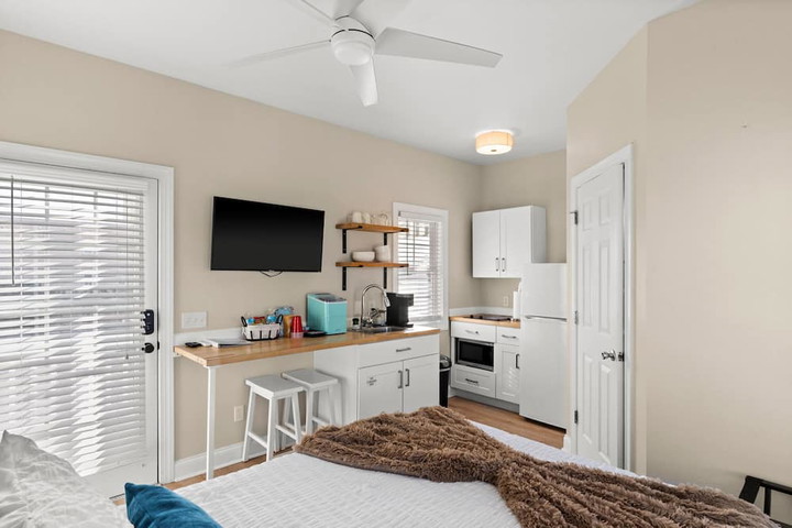 Hanby Hideaway~ Cottages @ Kure ~ Beach, Fishing, Pool, Walk To Pier - Kure Beach, NC