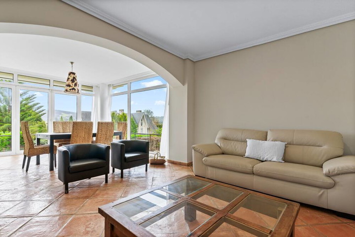 Villa De Luxe En Cantabrie Avec Vue Sur La Montagne, Wi-fi Et Climatisation - Santa Cruz de Bezana