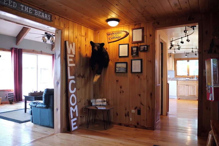 Woodsmoke Lodge On Drummond Island - Drummond, MI