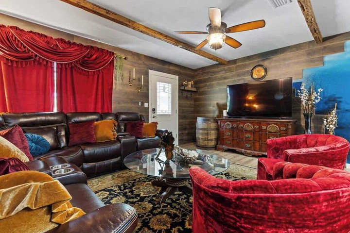 Underwater Home W/game Room ~6 Min To Stadium & Dt - Gainesville, FL