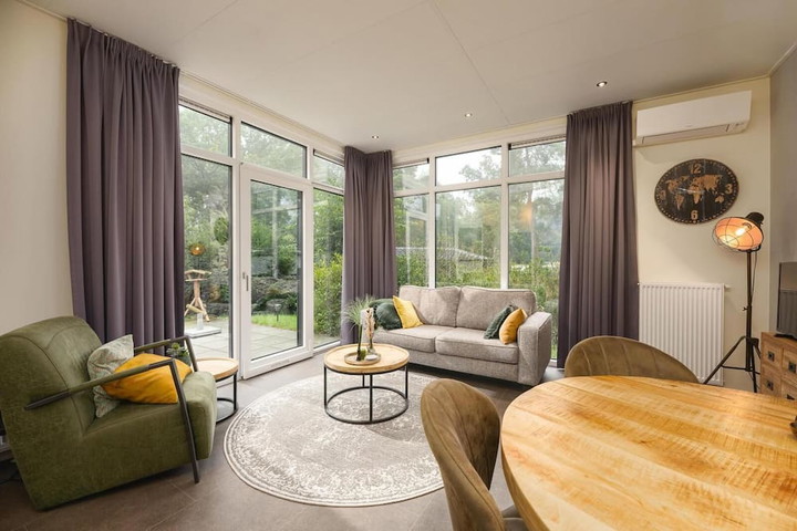 Heide Lodge | 6 Personen Offers A Luxurious And Comfortable Holiday Experience On A Spacious Plot With A Private Garden And Excellent Facilities. - Deventer