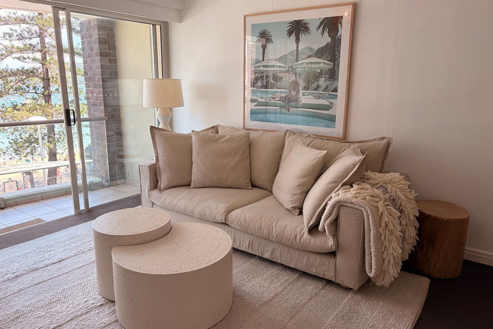 Luxe Manly Beachfront Apartment With Harbour Views & Free Parking - Narrabeen