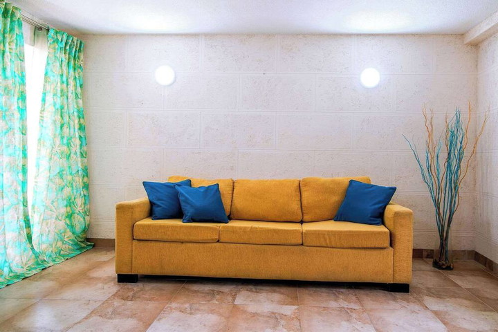 Poolside Stay W/ Private Patio Near The Beach - Bridgetown