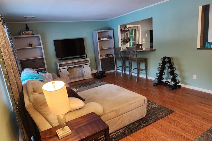 Home Away From Home In Nys's Capital Region - トロイ, NY