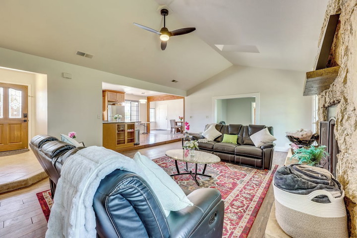 Private Pool! Charming Clovis Escape - Clovis, CA