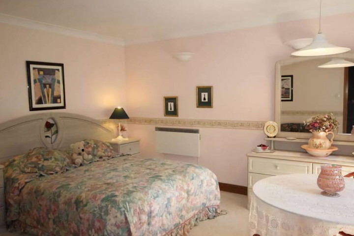 Kalimna Garden Room | Close To The Village Of Blackheath With Free Continental Breakfast - Blackheath, NSW, Australia