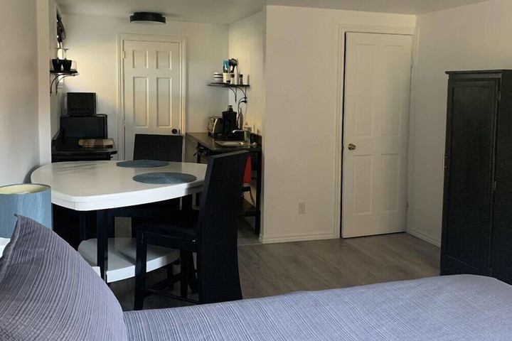 Beau Loft Rénové Et Très Confortable Avec Toute Commodité - Sherbrooke