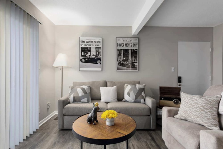 2 Bedroom Modern Apartment With Free Parking - Kansas City, KS
