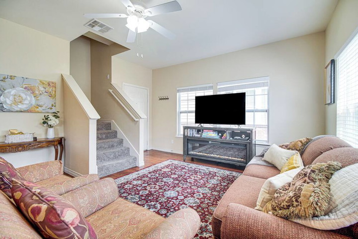 Half-mi To Grand Lake: Townhome W/ Hot Tub - Grove