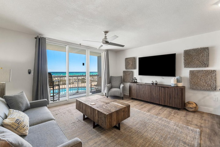 Pelican Beach 110 - Beachfront, Gulf Front Pools, Indoor Pool, Hot Tubs, Fam Fav - Destin, FL