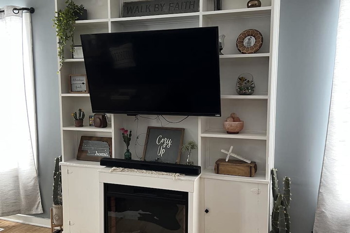 Updated Kitchen, Close To Downtown, Pet Friendly, Privacy Fenced Backyard! - Kearney, NE