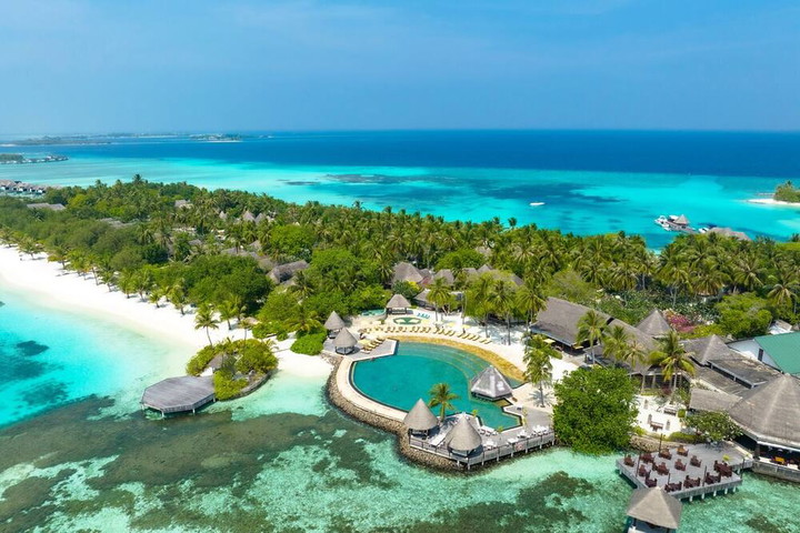 Malé Marvel: Sun-kissed Sailing Experience In The Maldivian Atoll - Maldives