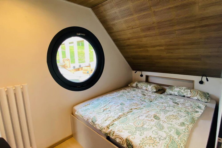 Stylish Vacation Apartment/holiday Home On A Houseboat/yacht Near Roermond (Nl) - Roermond