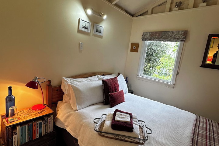 Quail Cottage - Quaint, Cosy, Peaceful And Private - Coromandel