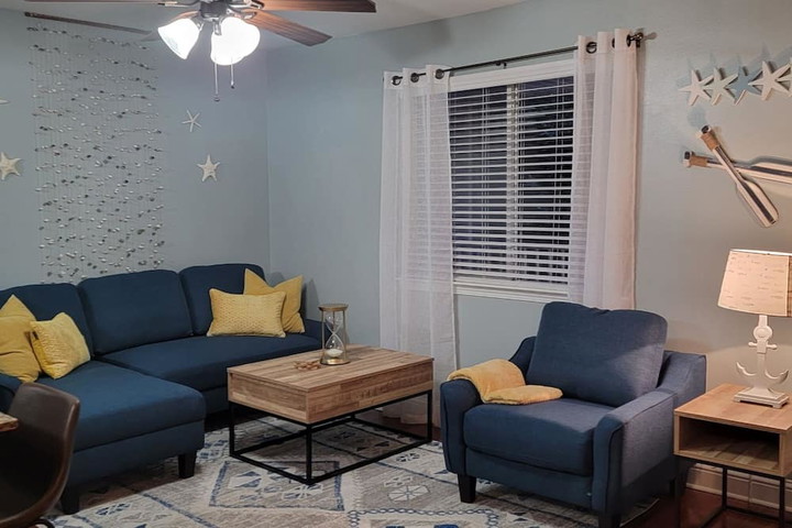 Oak Shores 157 | Just A Short Walk To The Beach! - Biloxi, MS