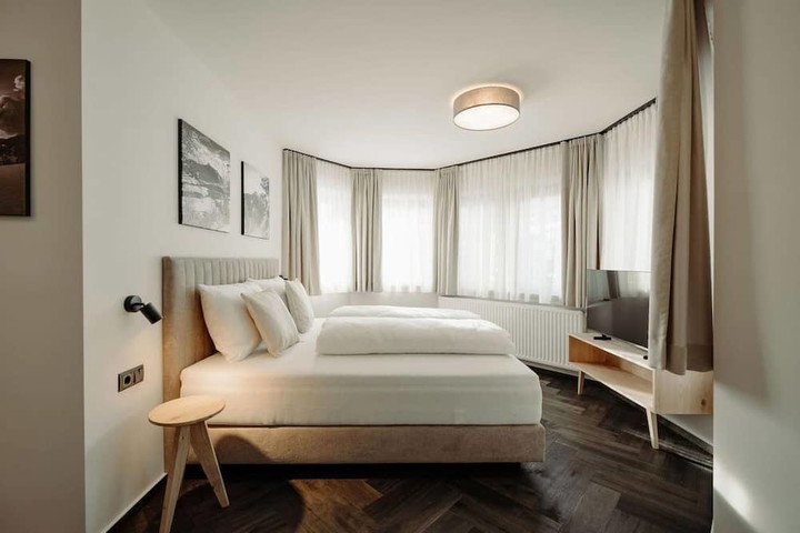 Garden Suite - Direct Garden Access (Half Board) - Hotel Loj - Our Kind Of Place - Obertauern