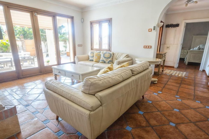 Luxury Villa Near The Sea With Pool In Marbella - Estepona