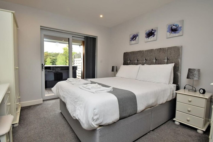 4 Bed In Oswestry (Oc-73291) - Oswestry