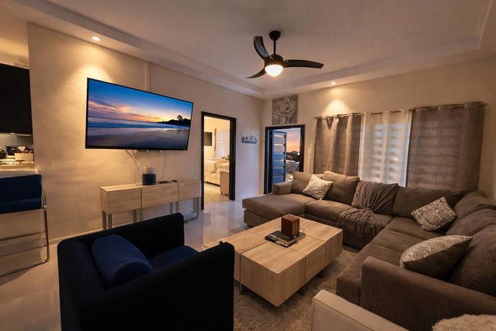 Pyramid Tranquility/luxury Retreat In Ocho Rios, St. Ann - Ocho Rios
