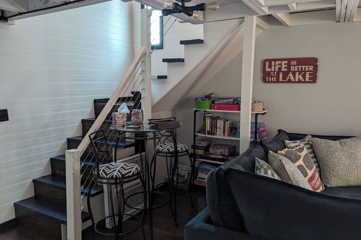 Cheerful & Cozy 3 Bedroom Cottage Near Lake With Hot Tub - Ohio
