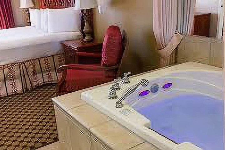 Amusement Parks In Minutes With A Waterpark And Other Amenities In Westgate. - Orlando, FL