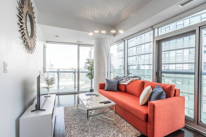 2br Downtown W/parking - Steps From Cn Tower, Rogers Centre & Scotiabank Arena - Mississauga