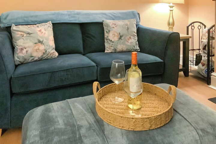 2 Bedroom Accommodation In Flookburgh, Near Grange-over-sands - Cartmel