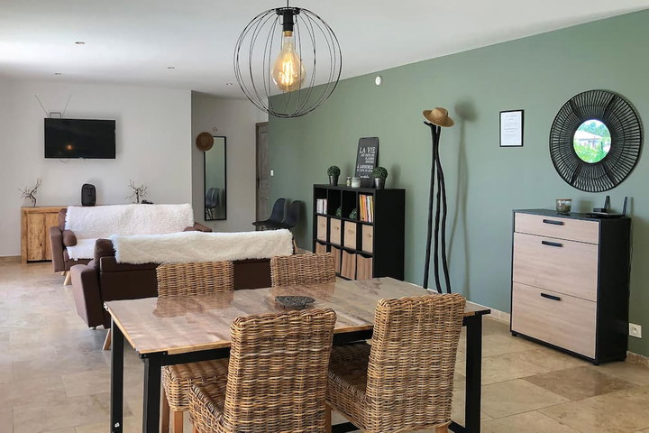 Belle Maison à Grignan Avec Piscine Privée, Utilisable à L'intérieur Ou à. - Grignan