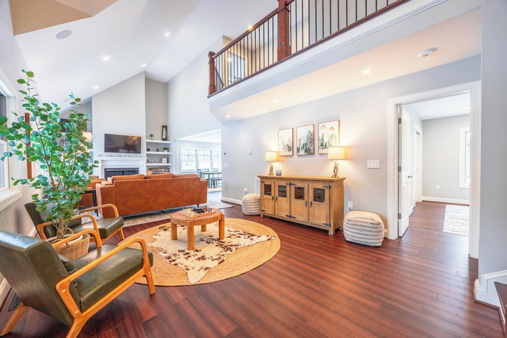 Av40, Beautiful New Home! Pool! Hot Tub! - Canaan Valley, WV