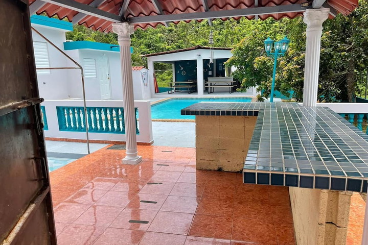Hacienda Kodesh Cerca De Playas Y Outlets - Manatí