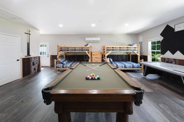 Backyard Pool Oasis | Mountain Views | Hot Tub - Knoxville, TN