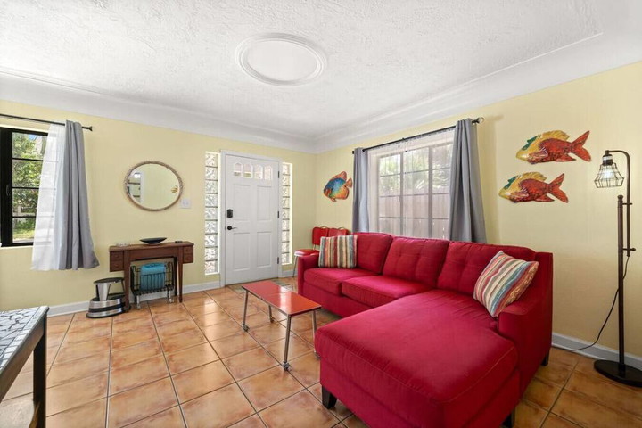The Hideaways At Point Pleasant (Pine Side) - Longboat Key, FL