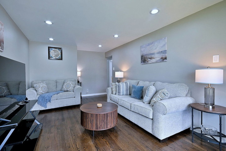 Your Chicago Home Between Homes - 4br Furnished Home - Tinley Park, IL