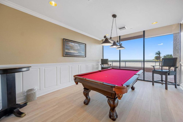 Cbc 2-6d - 2br/2.5ba Gulf-view Condo In Clearwater Beach, On Sand Key. - Largo, FL
