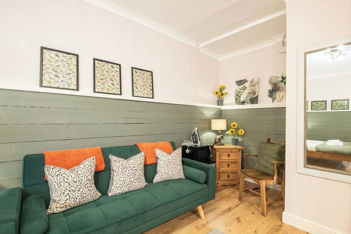 Highland Garden Room (No Kitchen) By Interhome - Drumnadrochit