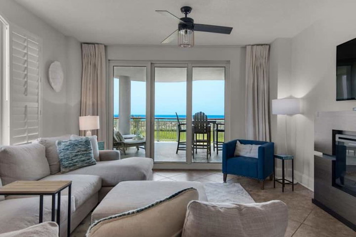 Coastal Cottage Decor Absolutely Gorgeous - Navarre Beach, FL