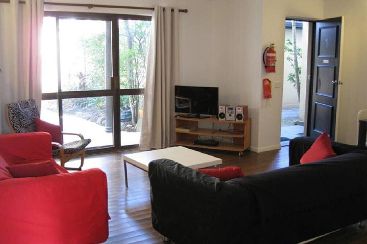Sunny Somerset -2b Located Opp Byron Bay Markets - Byron Bay