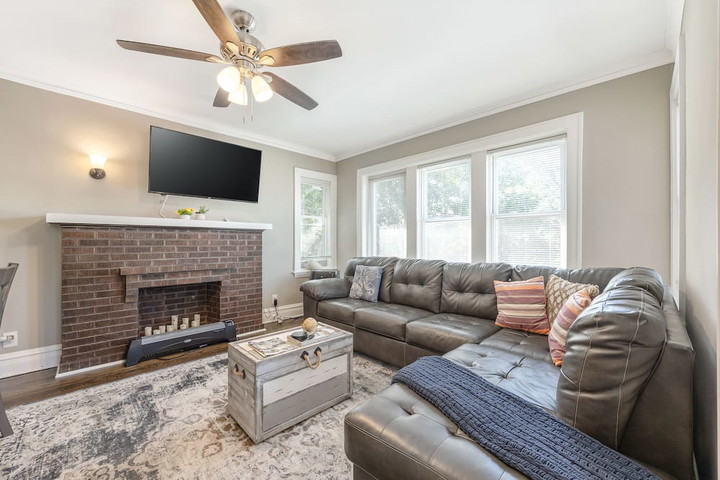 Private Parking/comfy Bed/25mins To Ord>mdw>dt>hosp - Elmhurst, IL