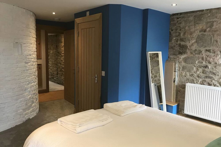 Top Royal Mile 2 Bedroom 2 Shower Room Apartment - Edinburgh
