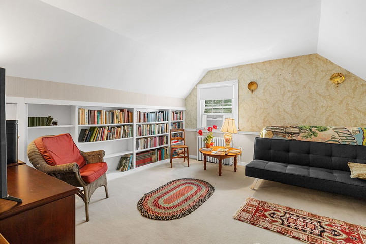 Charming Mid Century Vintage 1br Guest Suite - 2 Min To Downtown - Gardiner, NY