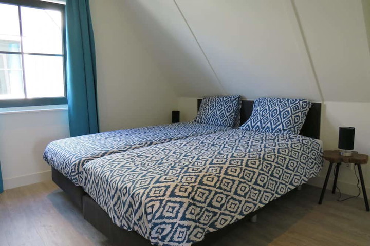 Flat With 4 Bedrooms, 2 Bathrooms And A Balcony - Volendam