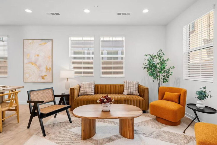 4br/3ba/6beds/close To The Airport/quality Furniture/comfortable/clean - Chino Hills, CA