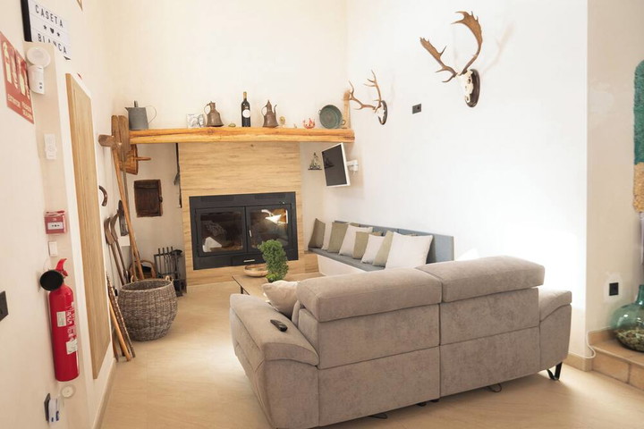 Caseta Blanca | Casa Rural Completa En La Montaña De Onil En Alicante - Biar