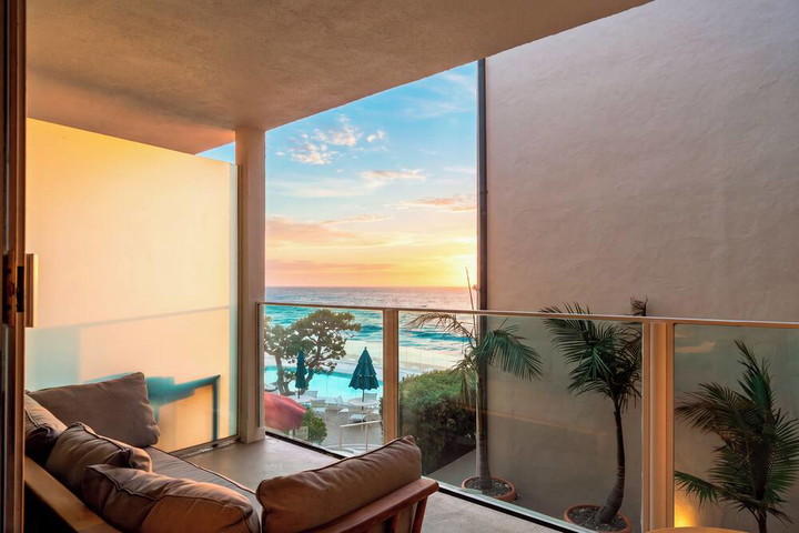 Ocean-view Balcony + Shared Pool & Spa | Carbon Beach | Carbon & Coast - Malibu, CA